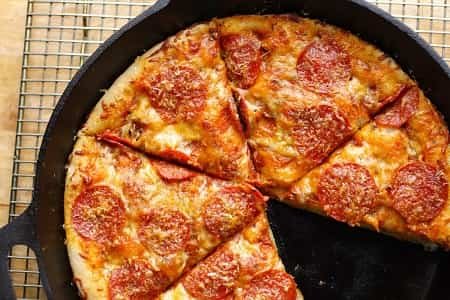 Why Is Pizza Greasy? | Kitchen Aiding