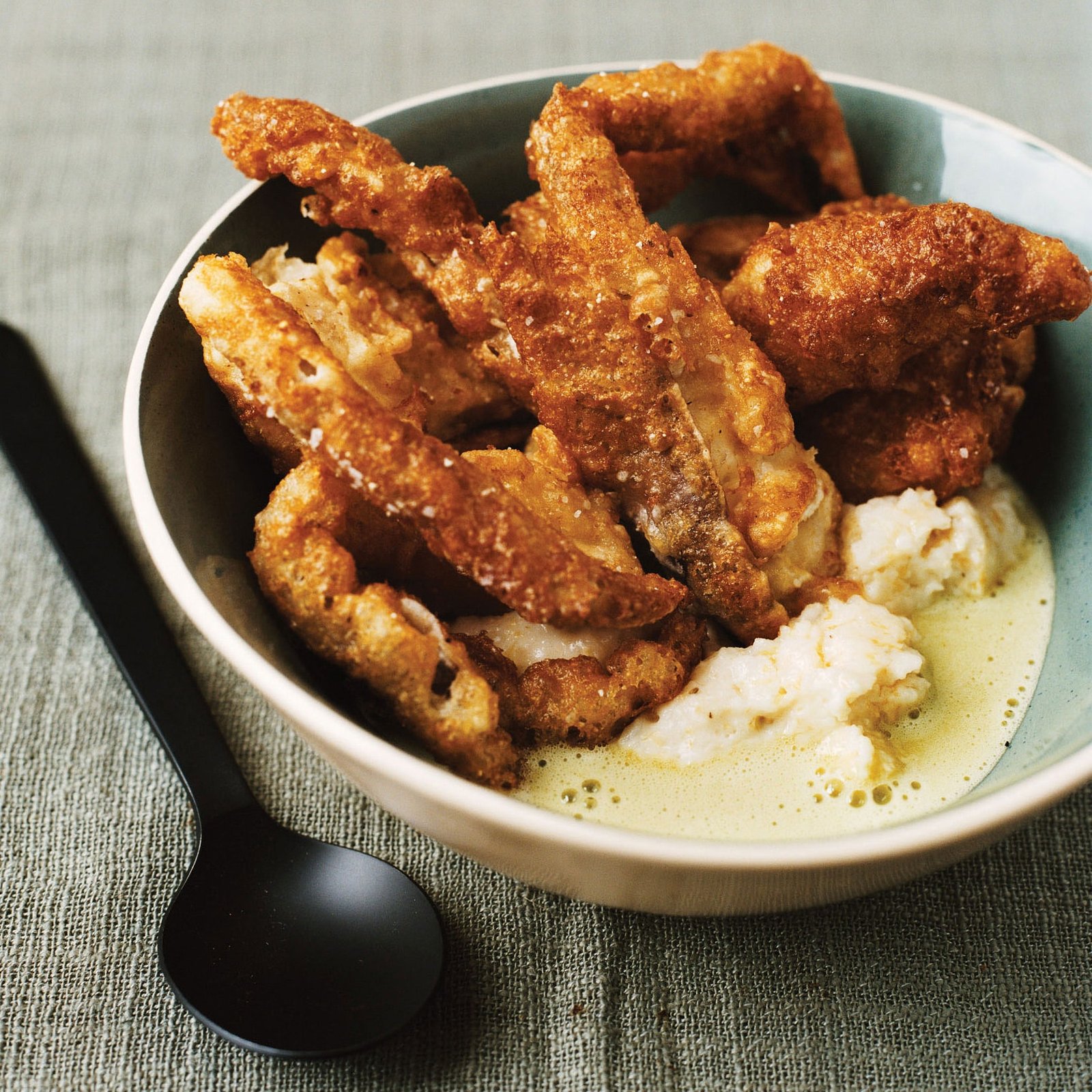 John Besh Fried Chicken Recipe : Crispy and Irresistible | Kitchen Aiding